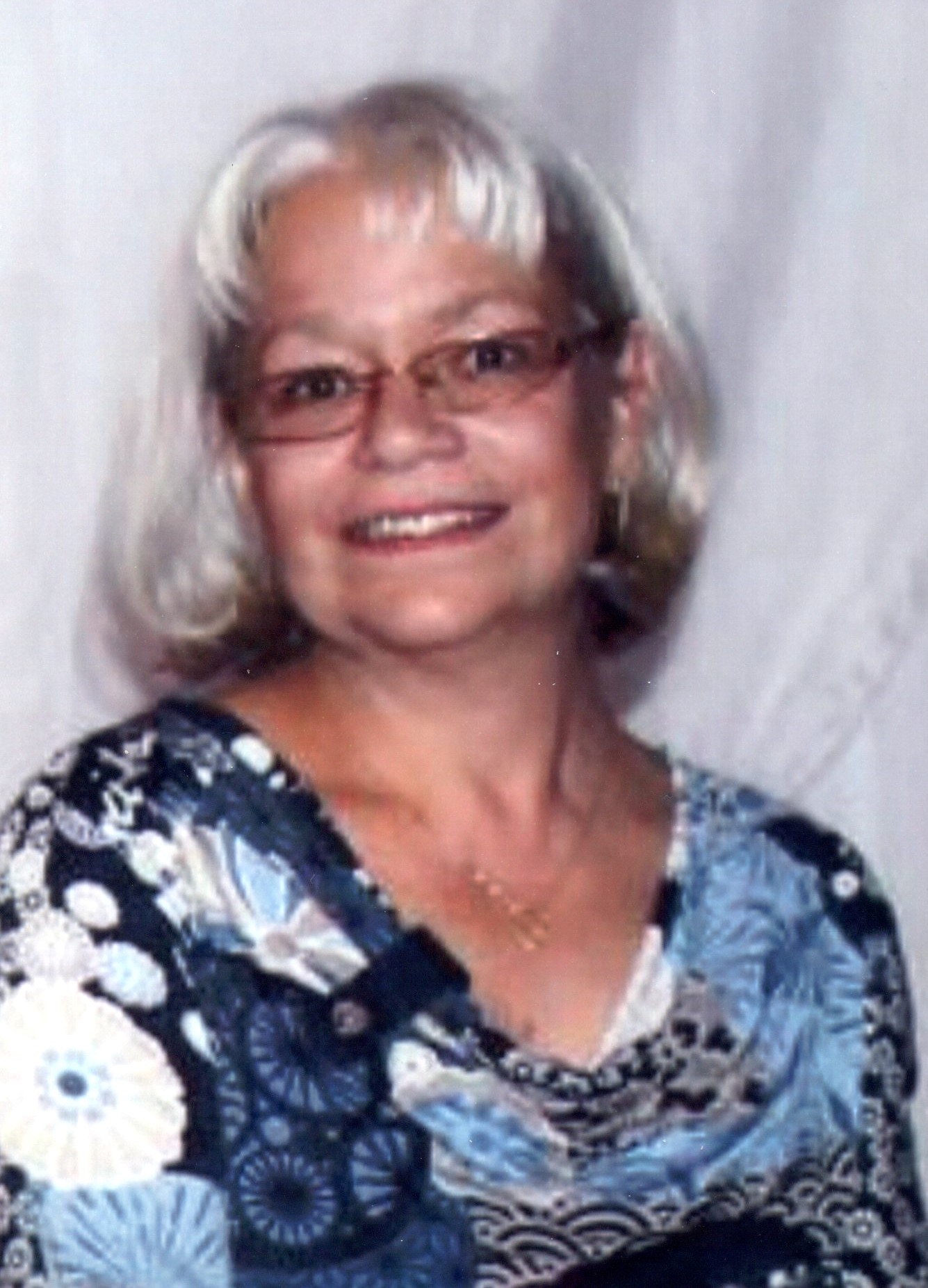 Lyne AREL | Résidences Funéraires Goyer