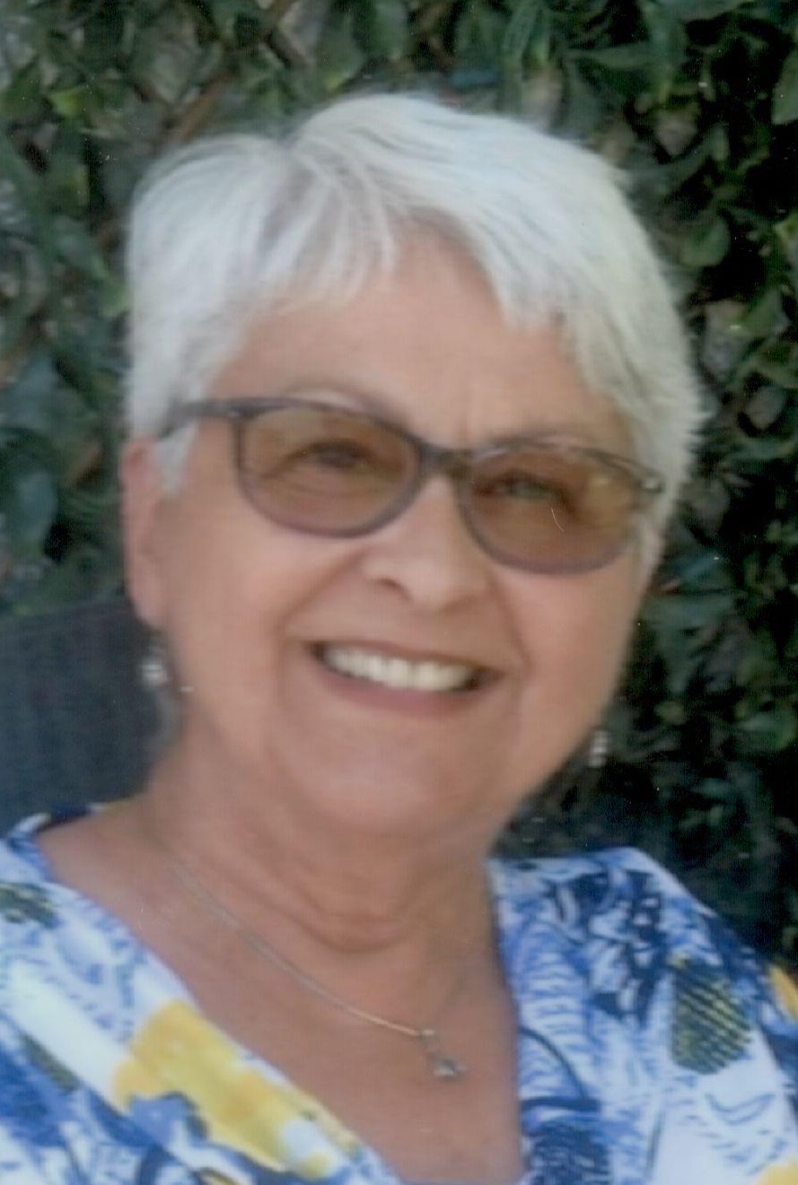 Elizabeth CROTEAU | Résidences Funéraires Goyer